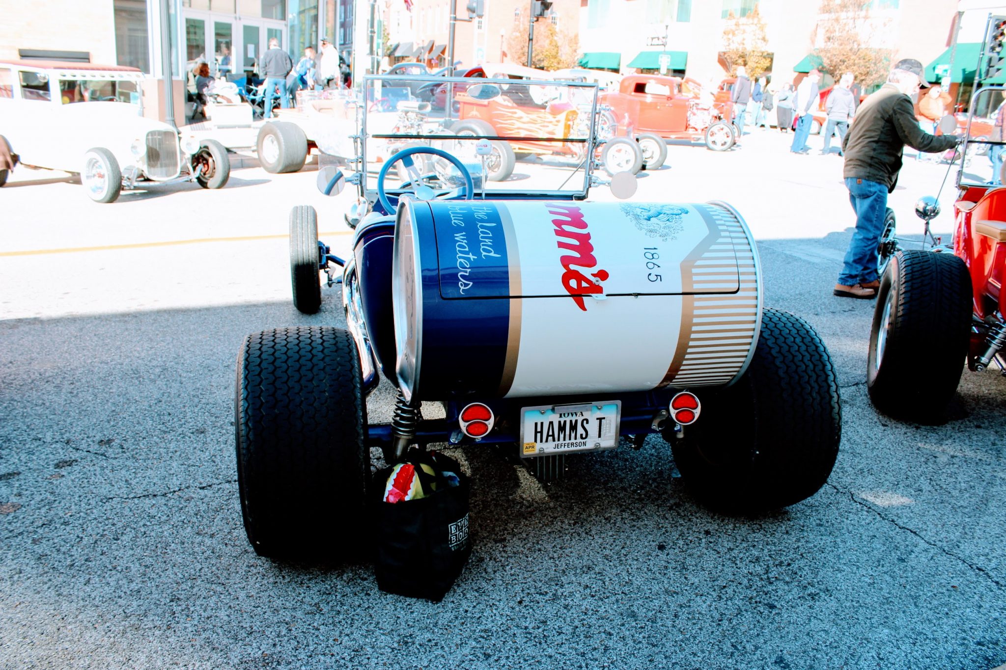 Episode 16 - Rolla Hessel's "Budweiser" T-Bucket and the National T ...